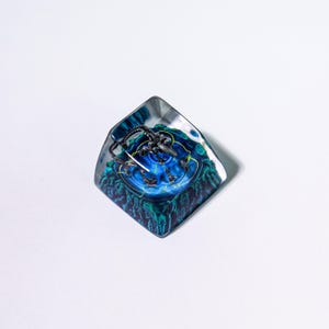 Xeno.morph Artisan Keycap, Custom Star War Resin Keycap, Alien Keycaps ...