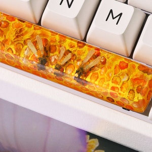 Cute Bee and Honey Keycap Sweet Honey Bees Artisan Keycap Custom Escape ...