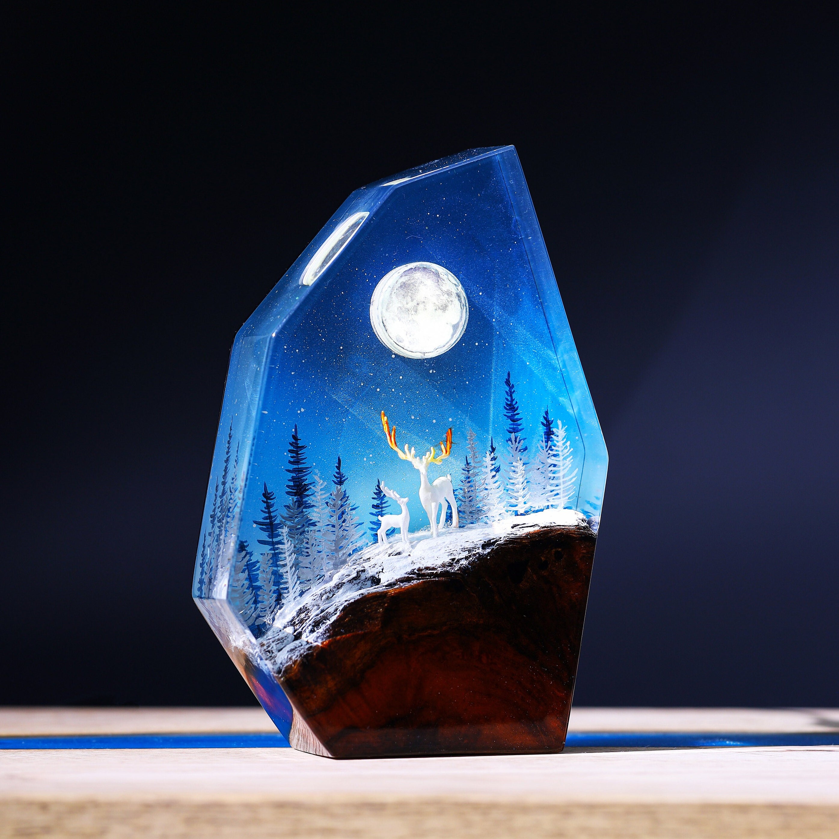 Tiger in Aurora Borealis Lamp Howling Wolf Northern Lights Lamp Alaska ...