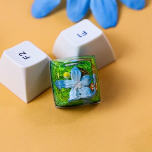 Cute Bee and Honey Keycap Sweet Honey Bees Artisan Keycap Custom Escape ...