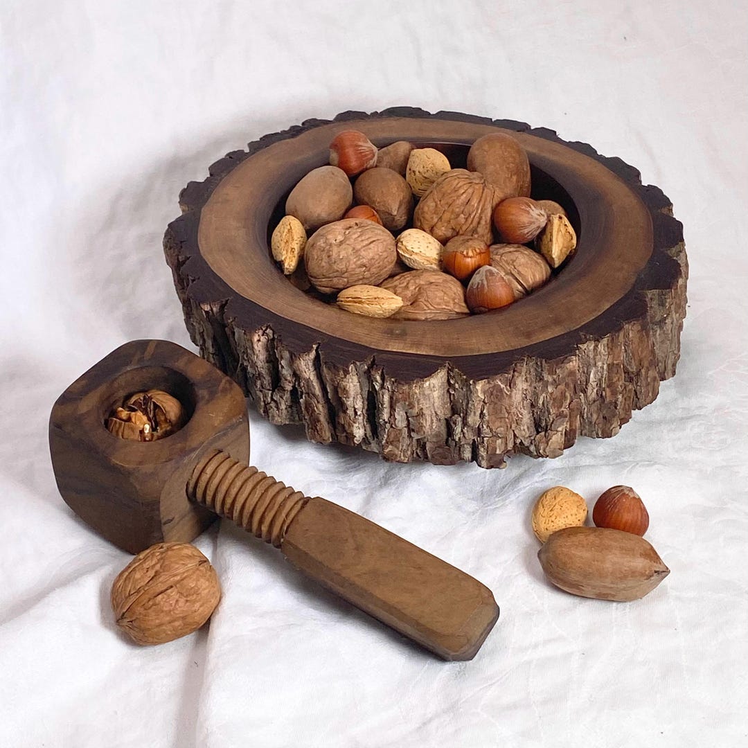 Walnut Live Edge Nut Set With Nut Bowl, Mess-free Wooden Screw-type ...