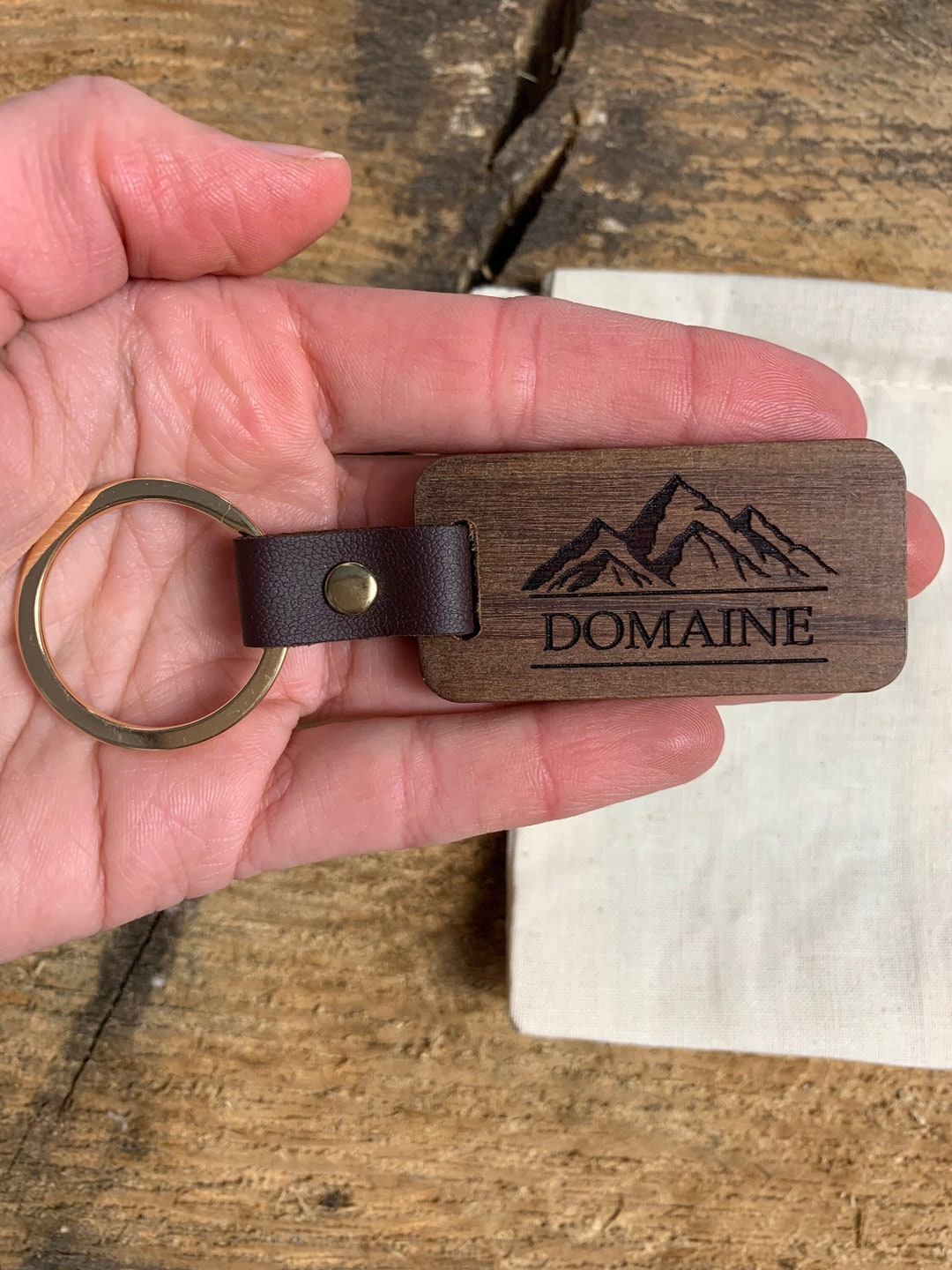 Personalized Mountain Keychain, Key Ring for Hiker, Adventure Keychain ...