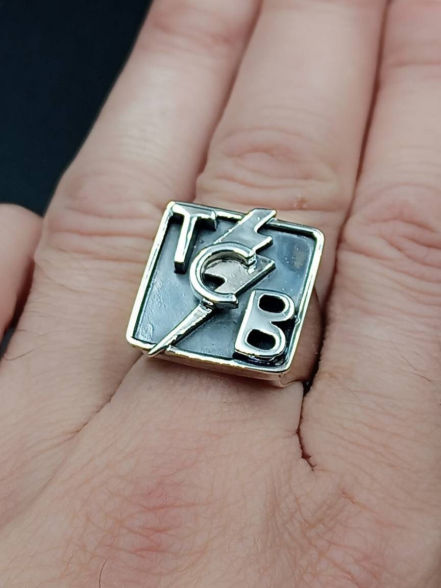 Δαχτυλίδι T.C.B. Elvis Presley. Ring T.C.B. Elvis Presley. - Etsy