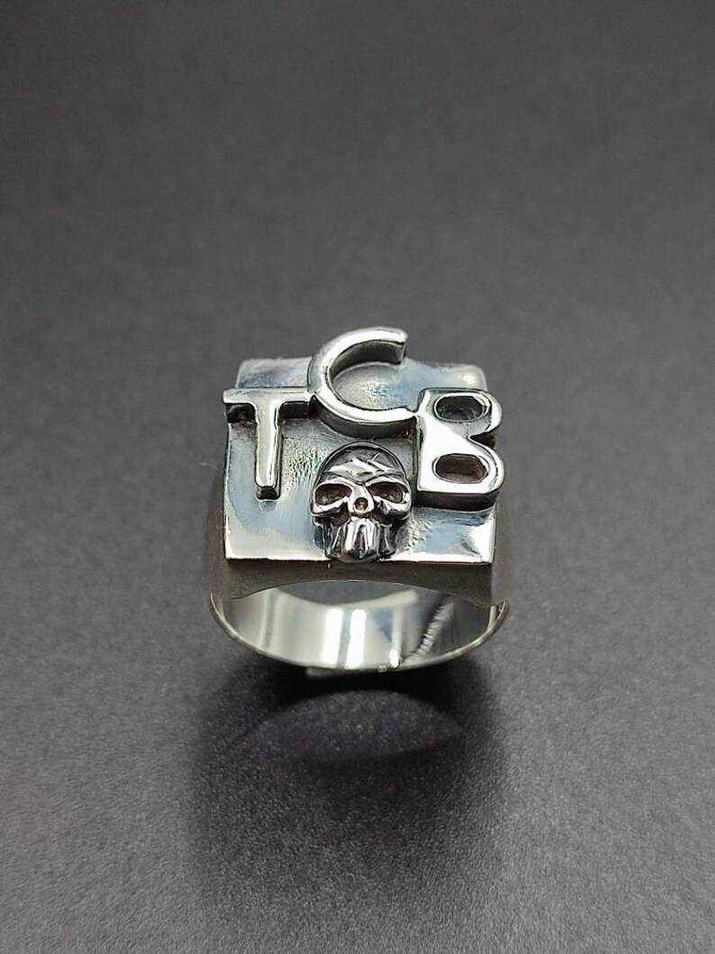 Δαχτυλίδι T.C.B. νεκροκεφαλή "elvis Presley".ring Skull T.C.B. "elvis ...