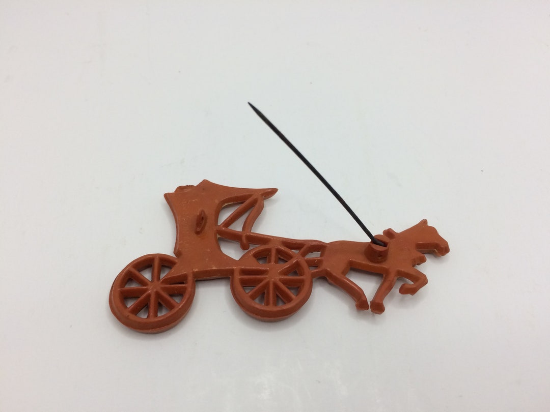 Vintage 1940s Celluloid Horse & Carriage Pin/brooch Art Deco - Etsy