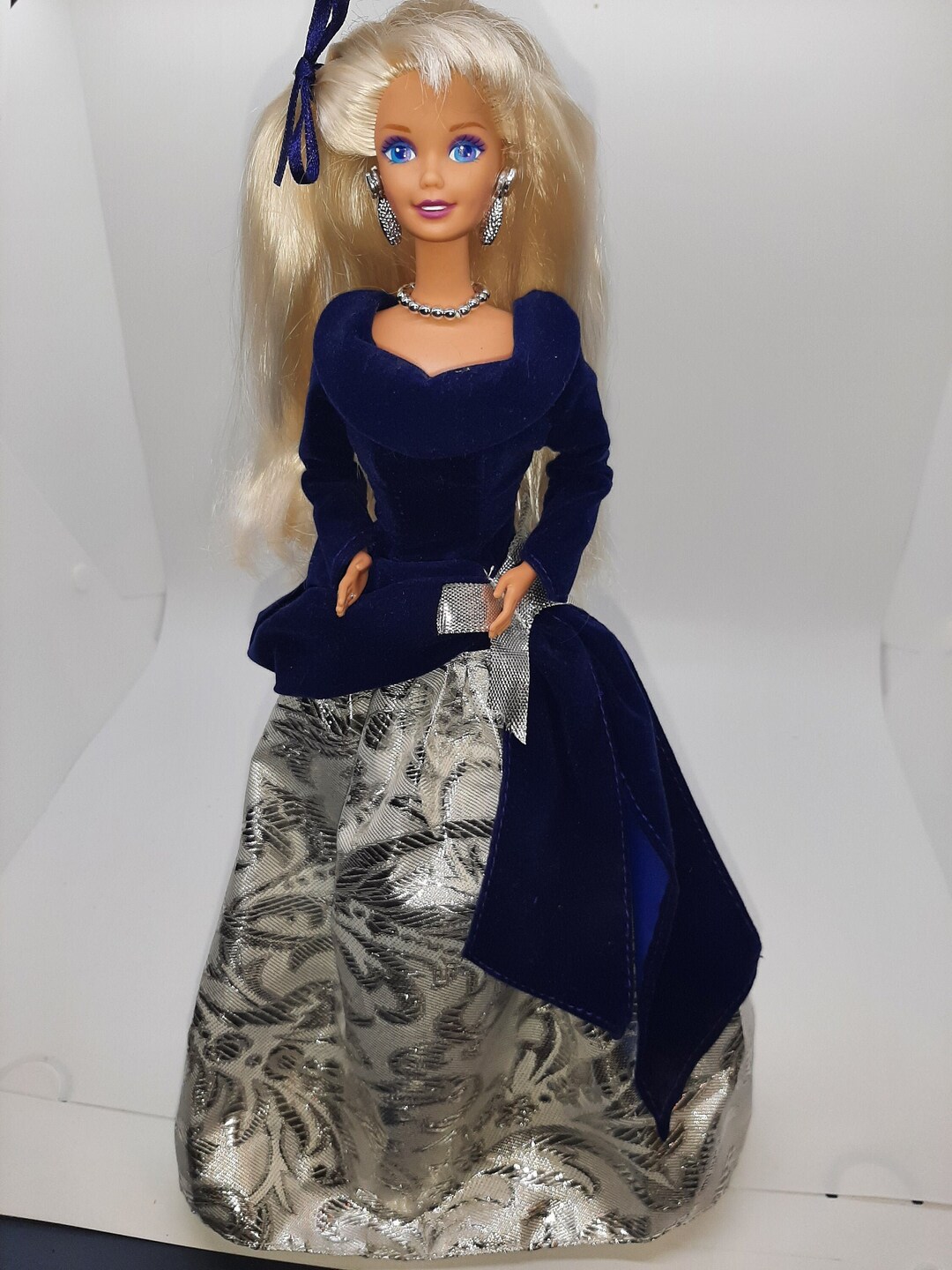 Vintage Barbie Special Edition Winter Velvet Doll 1995 - Etsy