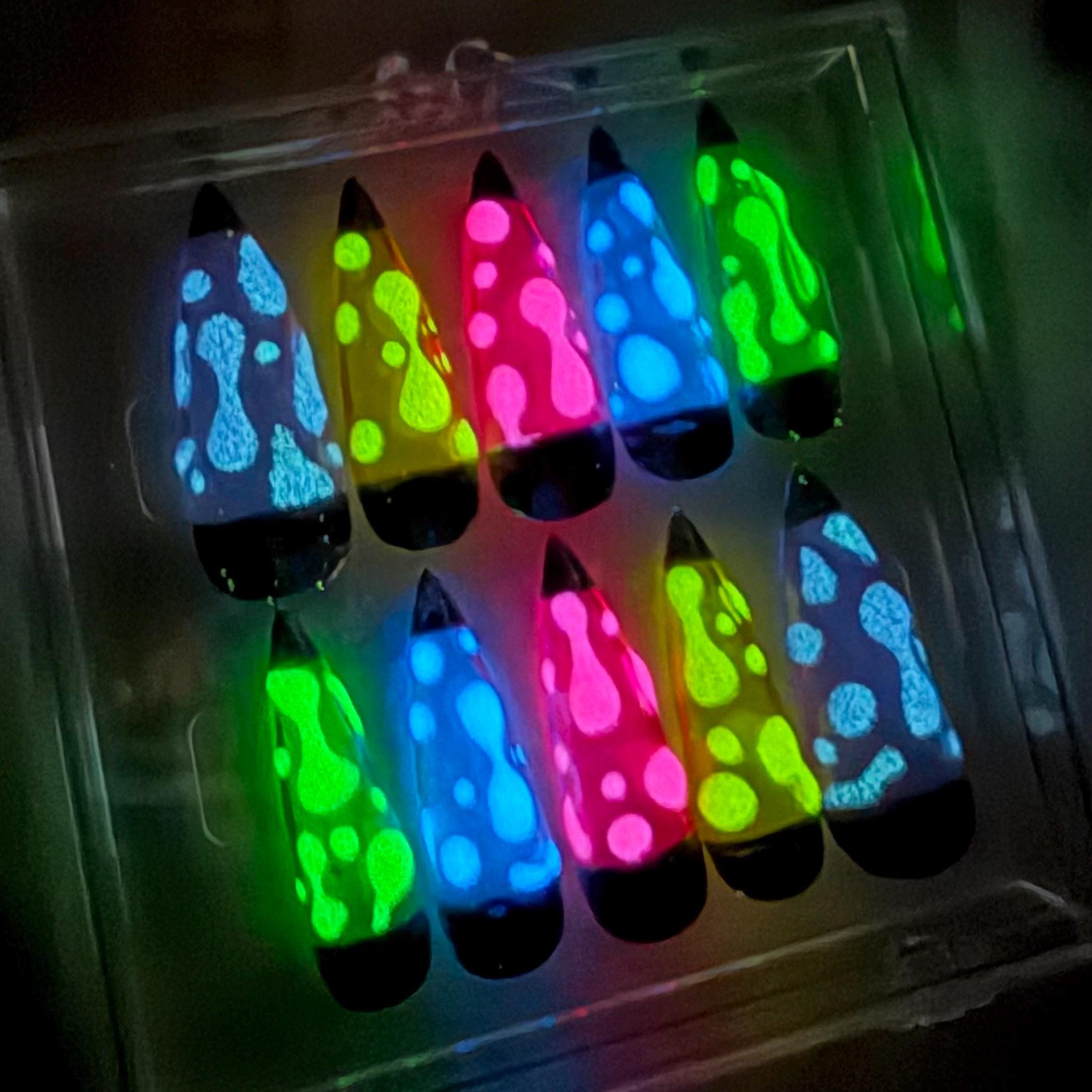 Glow in the Dark Lava Lamp Press on Nails - Etsy