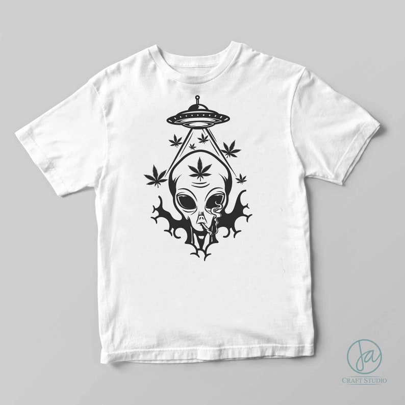 Alien Smoking Joint Svg High as the Moon Svg Alien Smoking - Etsy