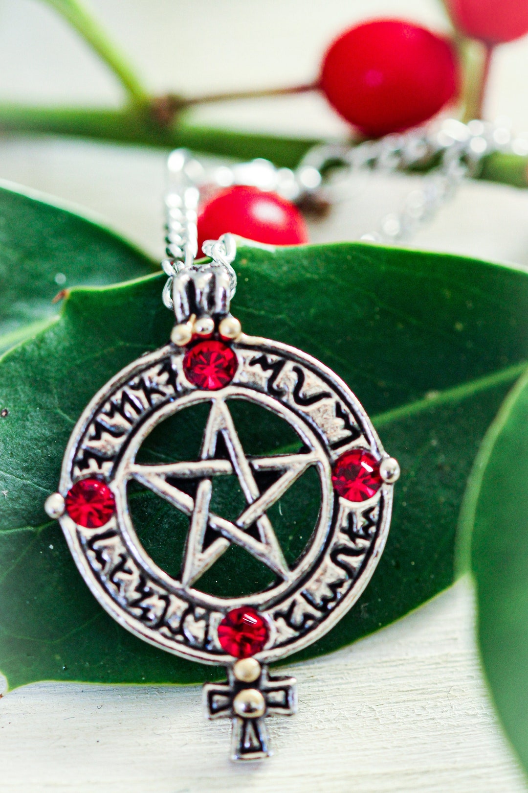 Venus Pentagram, Venusian Pentacle, Wicca Pendant With Red Crystals - Etsy