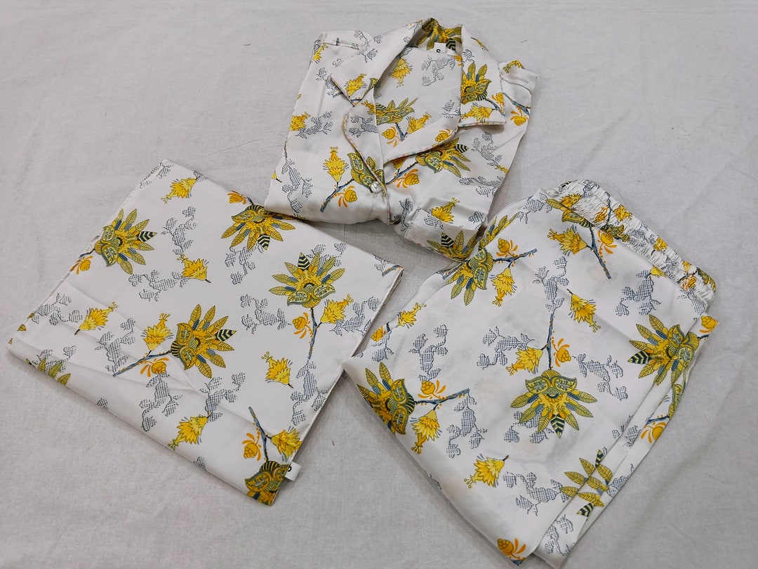 White With Yellow Long Night Dress, Beautiful Flower Design Night Dress ...