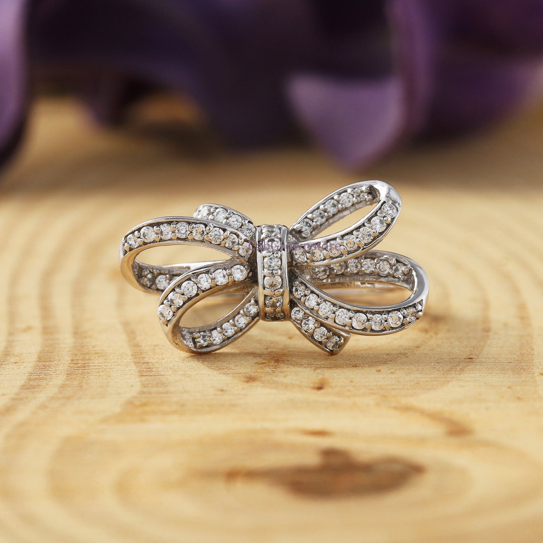 Sparkling Diamond Bow Knot Style Ring, Round Diamond Bow Knot ...