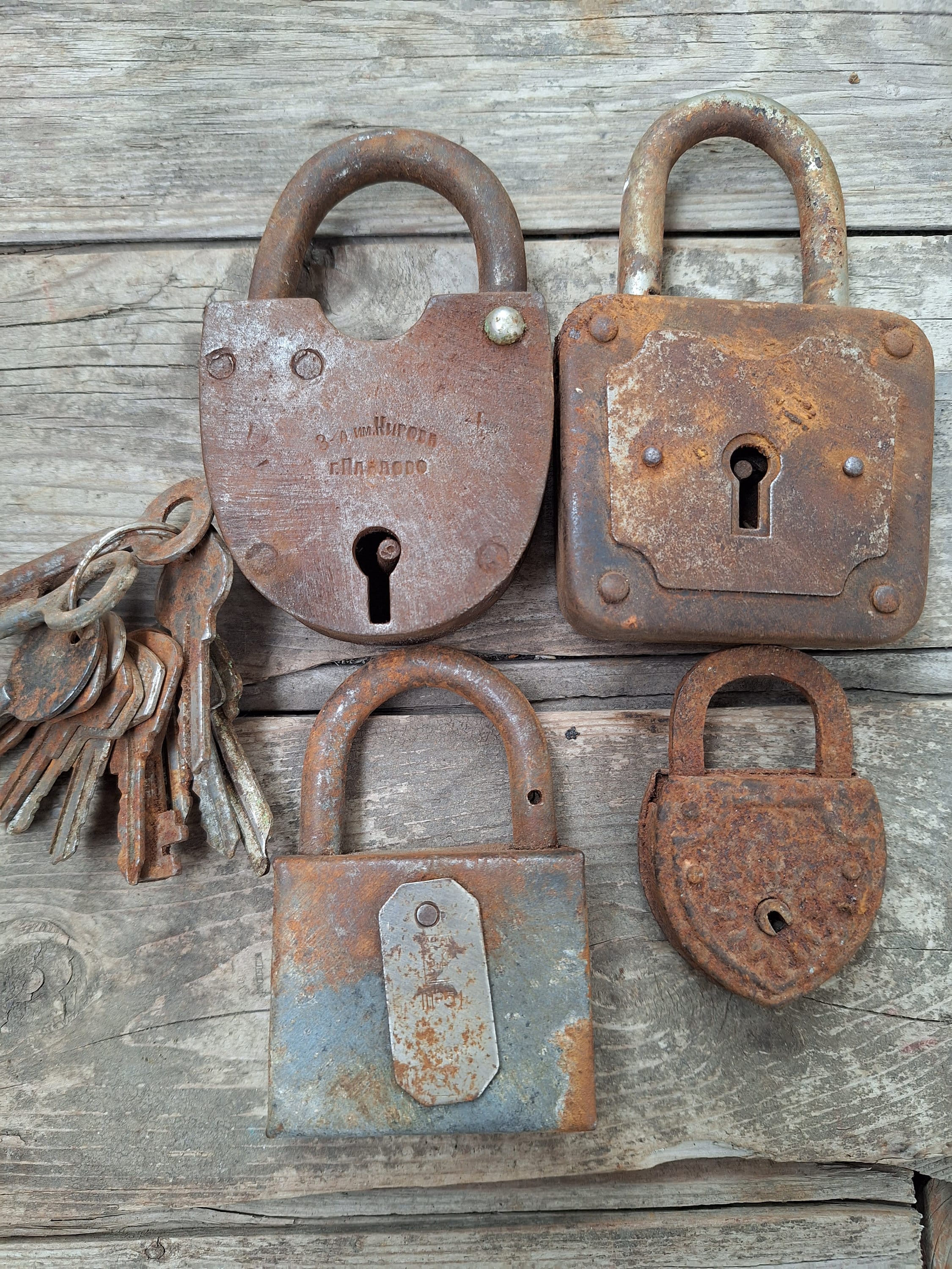 Antique Iron Padlock .price for 4 Pieces.antique Rusty Padlock Antique ...