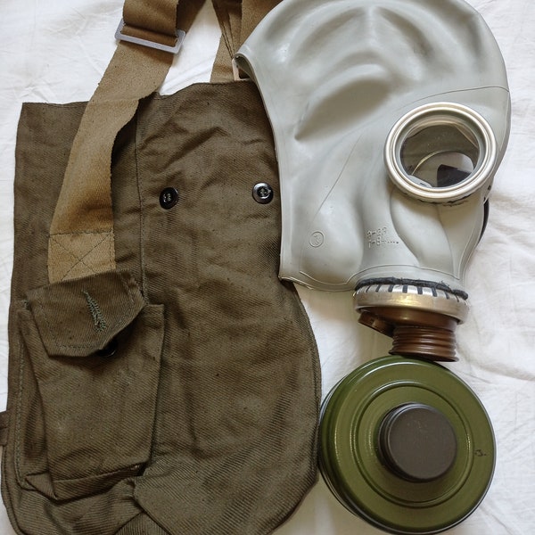 Soviet Cold War Gas Mask - Etsy