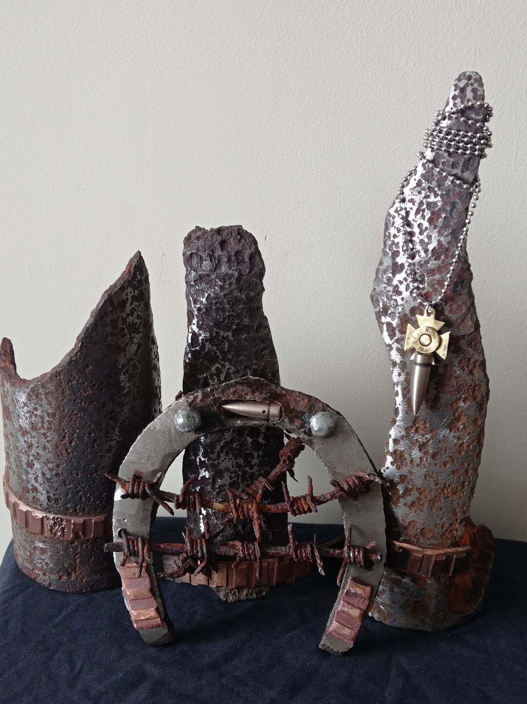 Authentic WWI Memorabilia Battle Relics Barbed Wire A Driving Band ...
