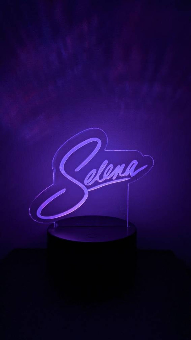 Selena Quintanilla LED Lamp - Etsy