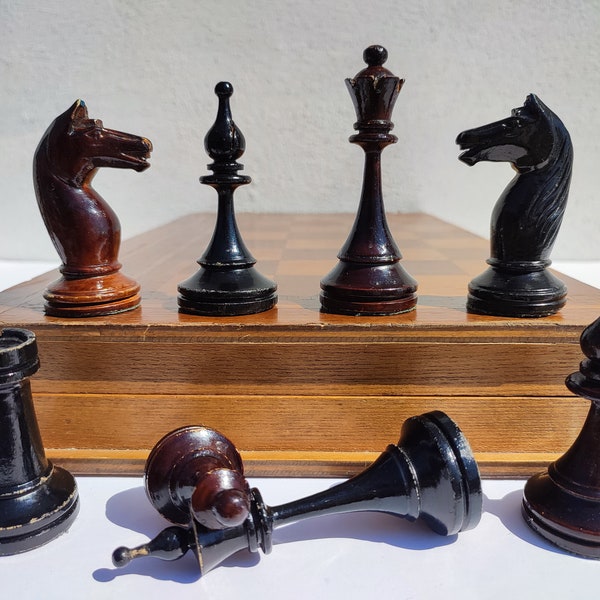 Antique Chess Set - Etsy