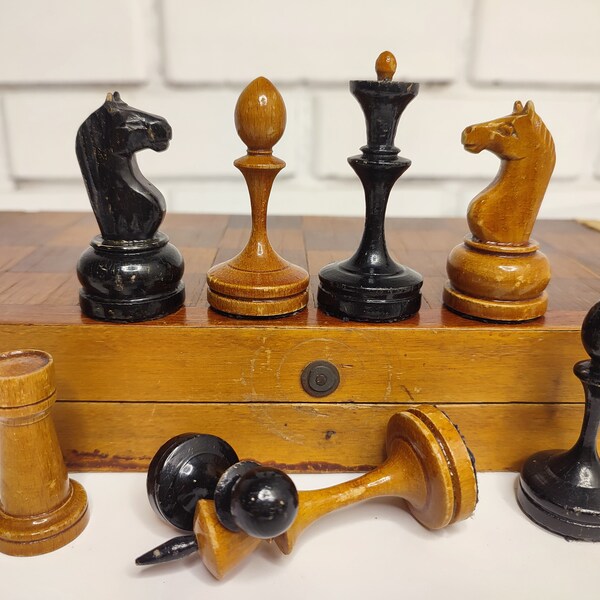 Antique Chess Set - Etsy