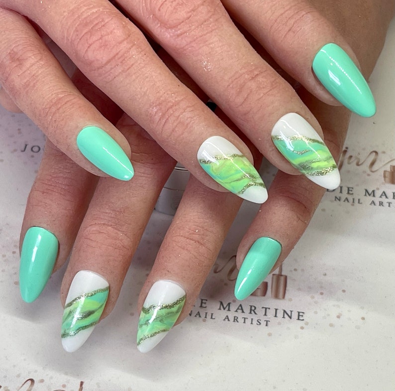 12 Summer Mint Green Nail Designs To Enchant Your Fingers!
