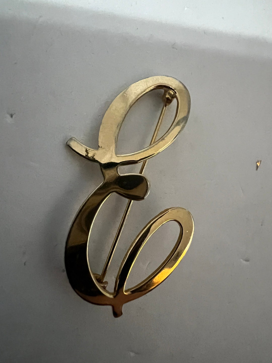 Vintage Gold Toned Cursive “E” Brooch - Etsy