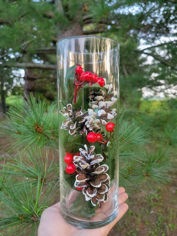 Holiday Centerpieces Using Pine Cones