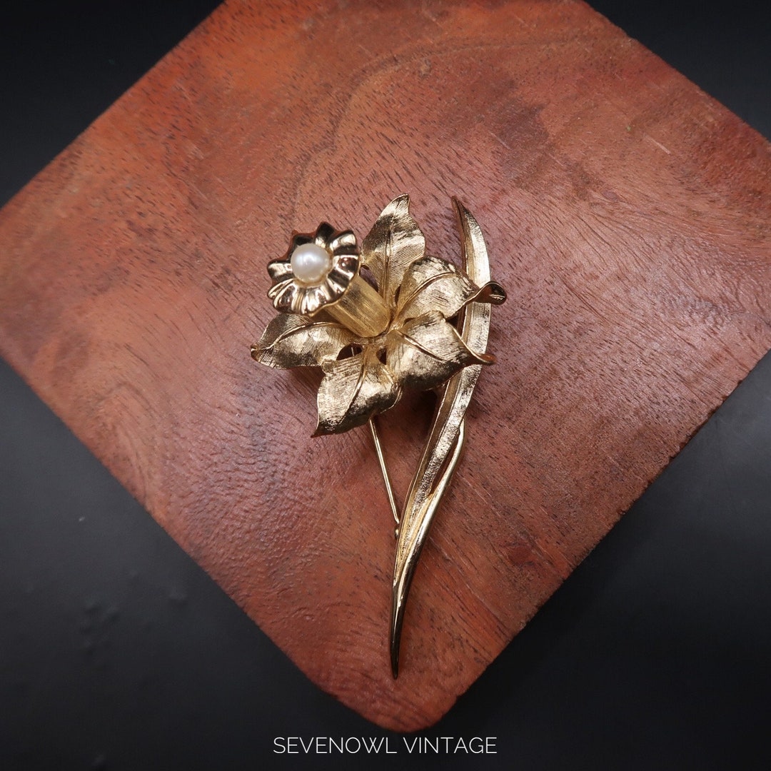 Vintage Signed Marcel Boucher Flower of March Jorquille Gold Tone ...