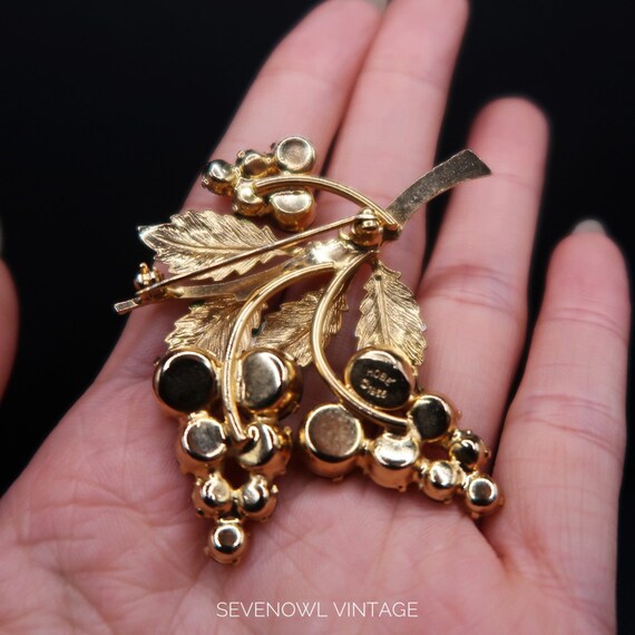 Vintage Signed Hobe 1965 Rhinestone Grape Brooch Pin - Gem