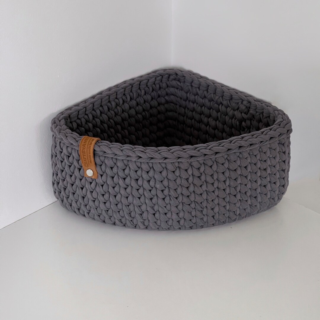 Triangle Corner Shelves Basket, Crochet Hallway Storage, Bathroom ...
