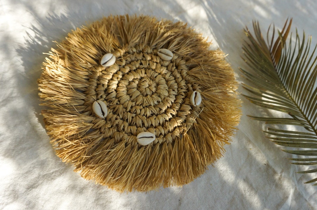 Set of 6 Handmade Raffia Shell Coaster | Raffia Fringe Shell Coaster ...