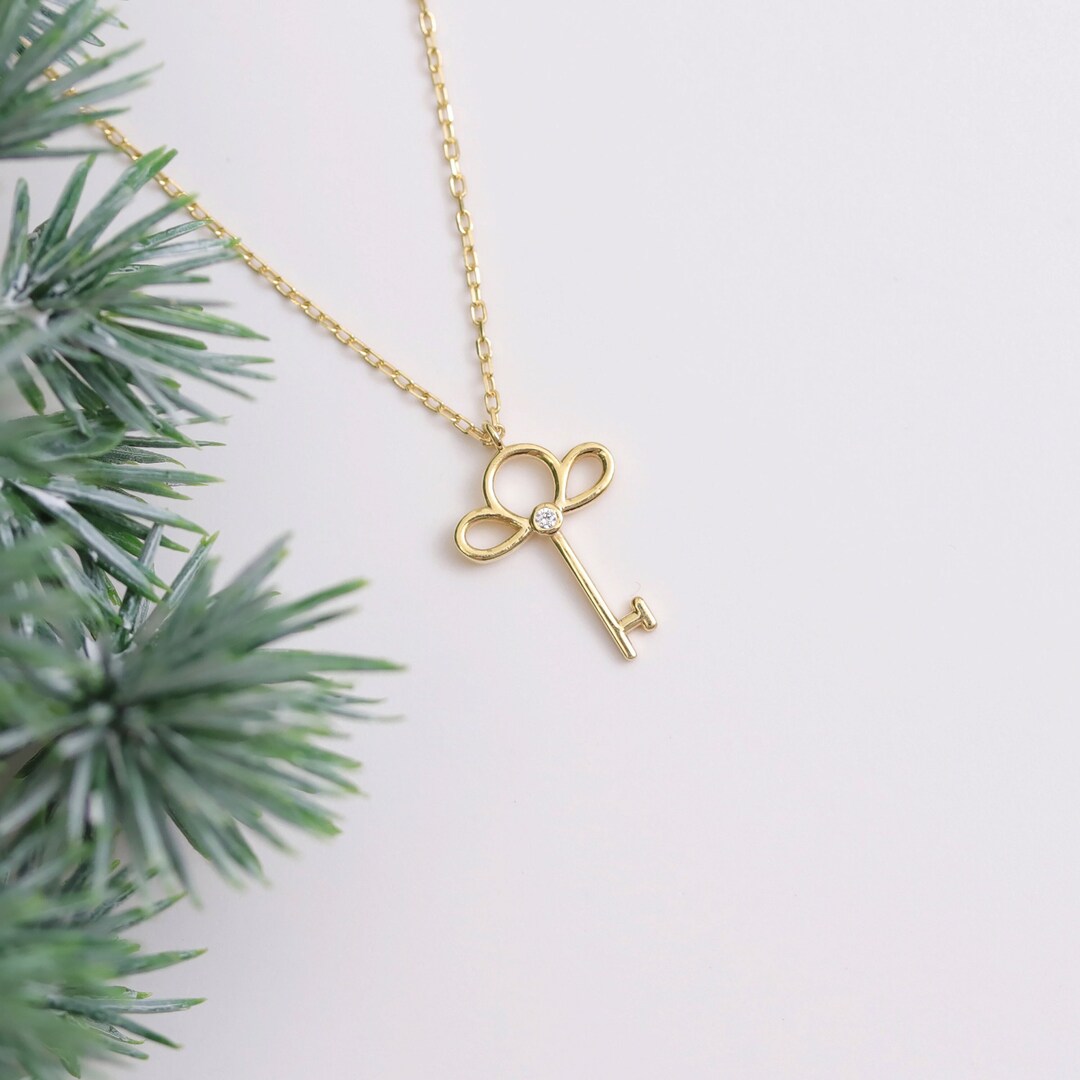 14k Solid Gold Key Necklace - Lucky Charm Pendant With CZ Diamond - Etsy