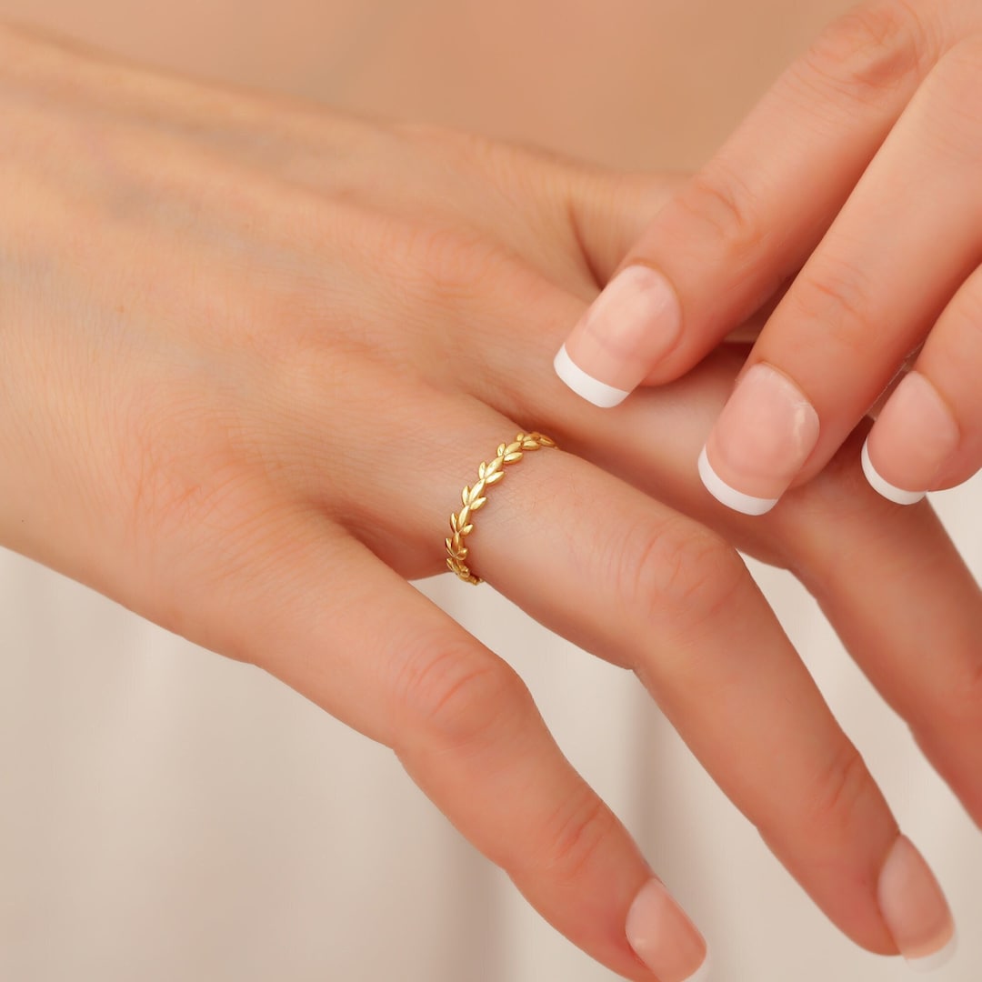 14k Leaf Wedding Band Ring, Vine Eternity Stackable Ring, Leaf Ring for Women, Laurel Wedding ...