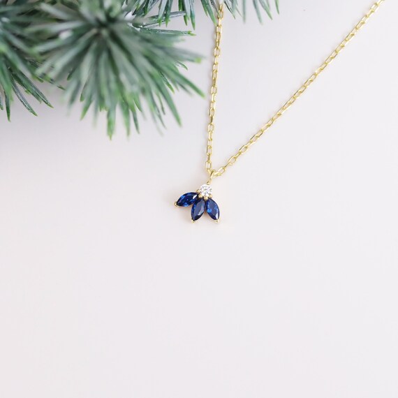 Dainty sapphire necklace store