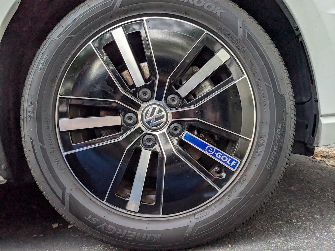 VW Egolf Wheel Accent Decals - Transform Your Factory Wheels (complete ...