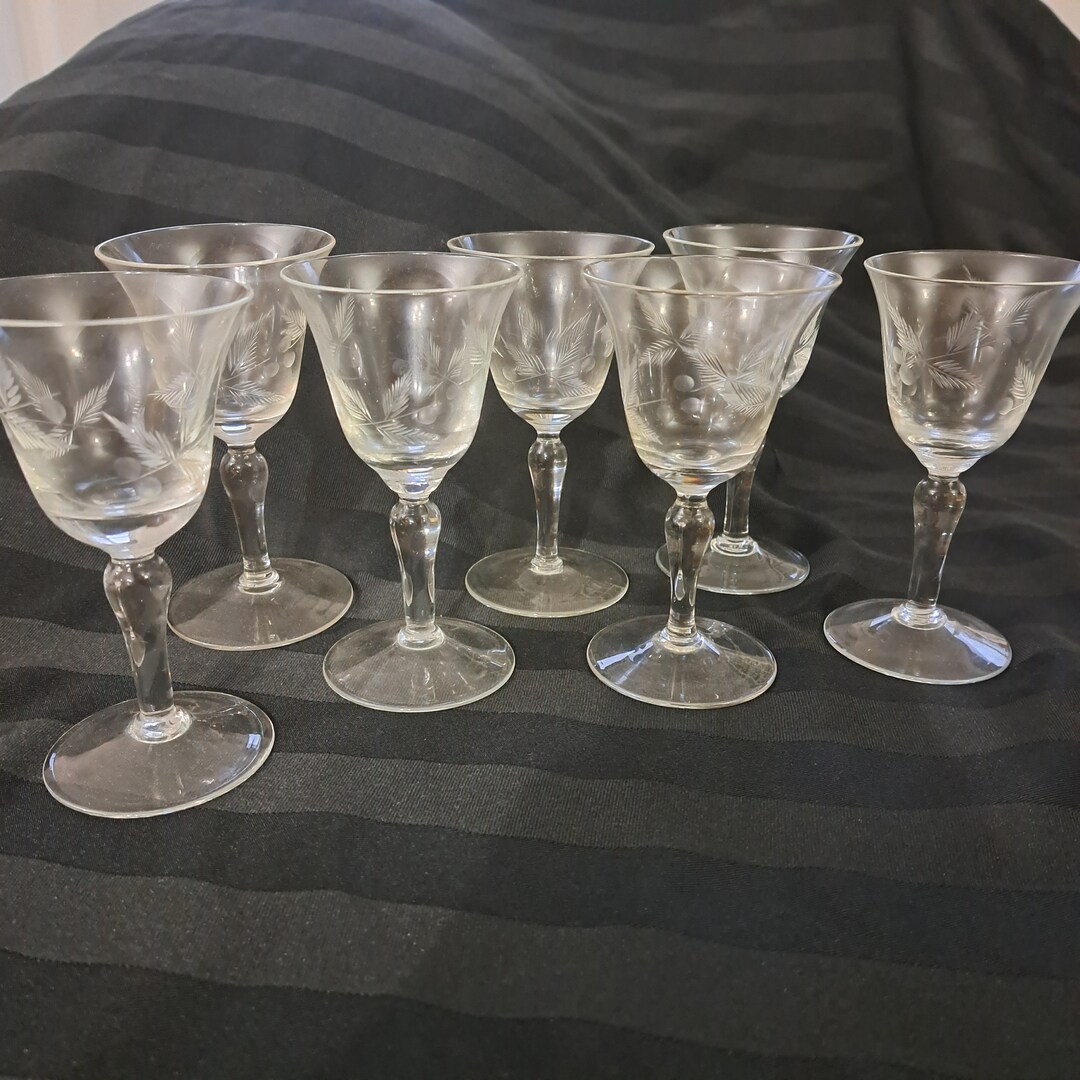 Monaco Crystal Wine Glass - Etsy