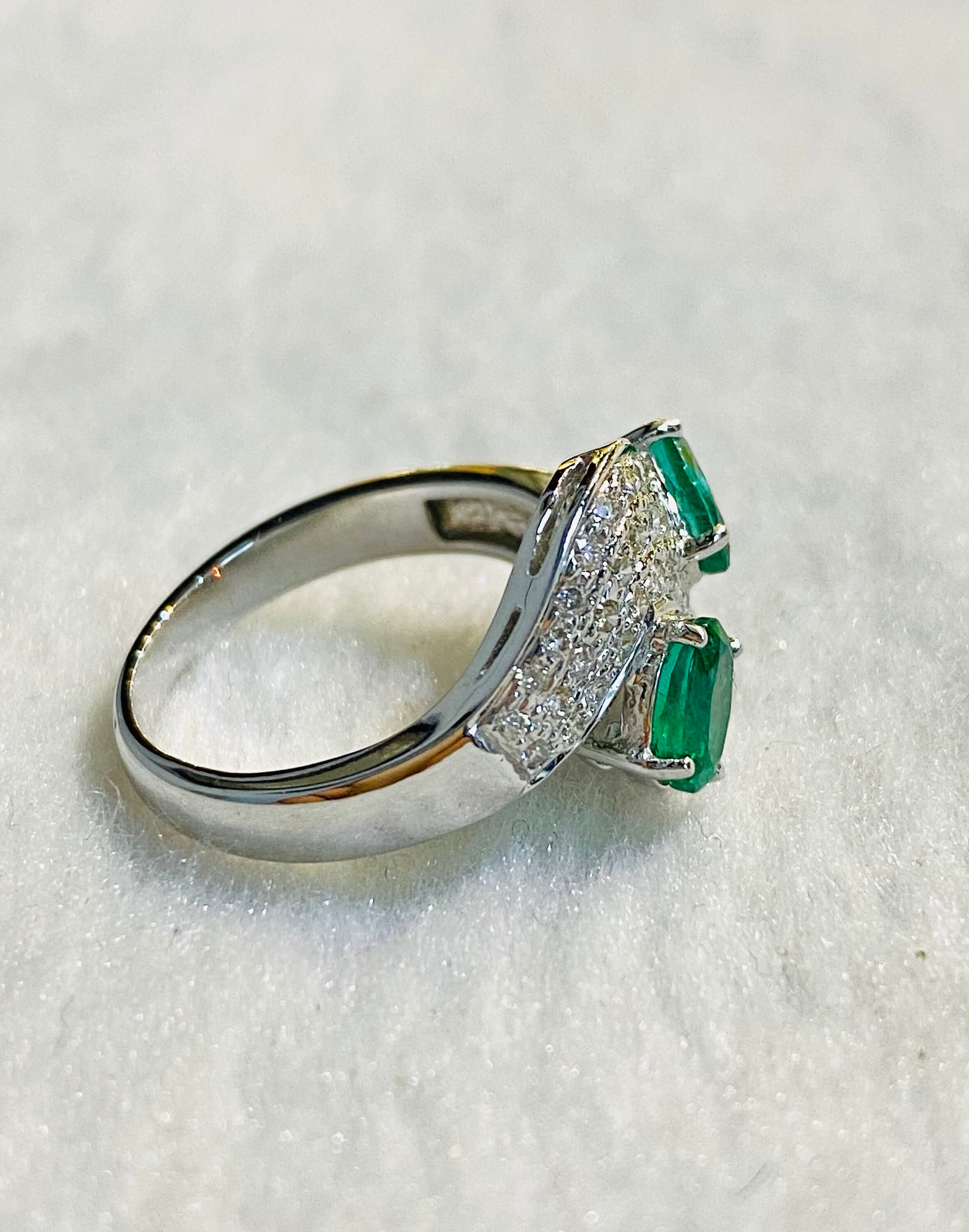 Gorgeous and Genuine Natural Emerald and Diamond Ring - Etsy