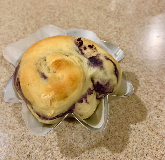 Ube-Macapuno Bread 6 pieces | Etsy