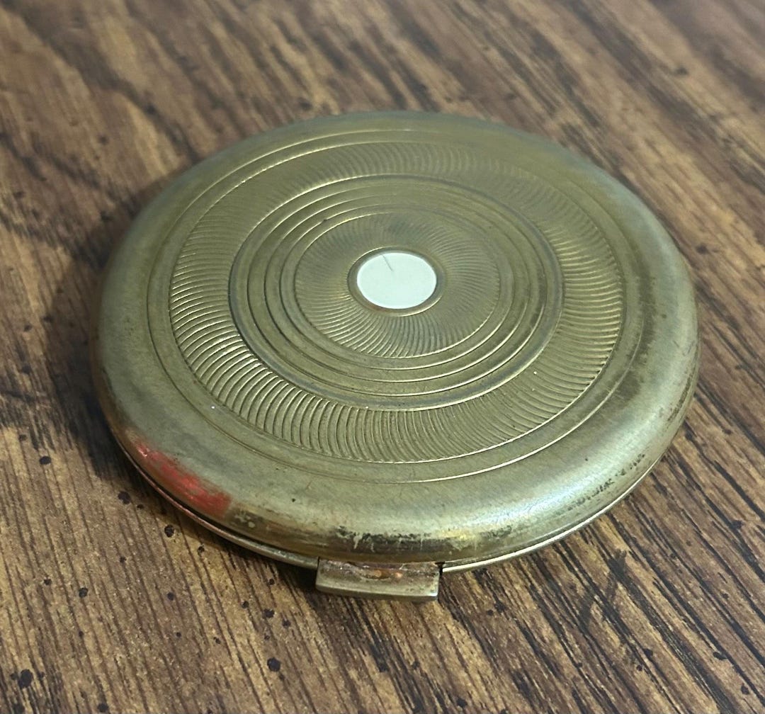 Vintage Gold Compact ~ Regency Hollywood - Etsy