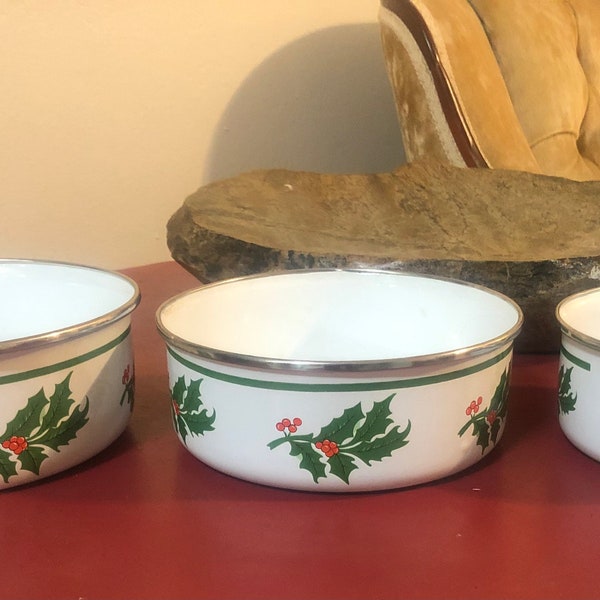 Vintage Holly Berry Bowls - Etsy