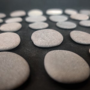 Small Flat Beach Rocks Bulk, Lot 30-90 Pieces, 1/4''- 3/4'' Smooth Grey ...