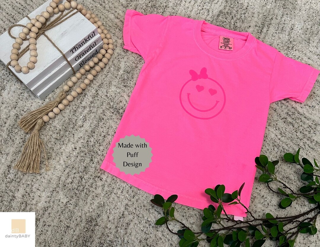 Neon Pink Smiley Face, Happy Face T-shirt, Smiley Heart Eyes, Girls ...