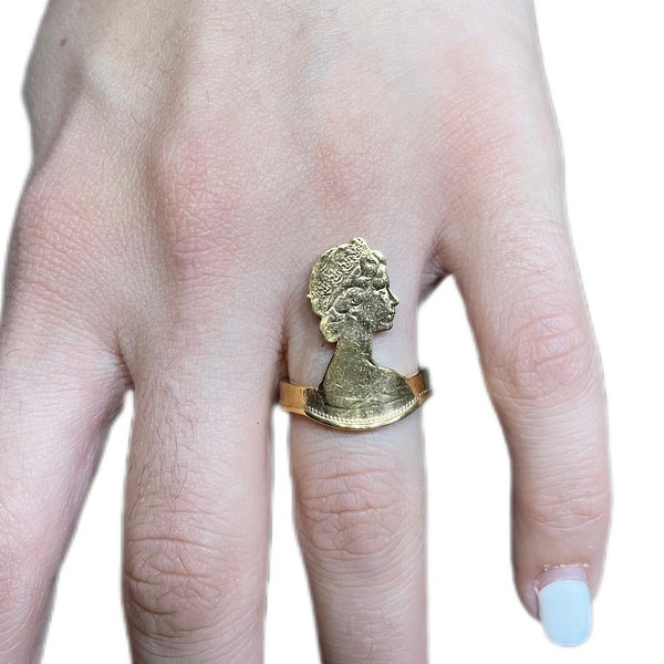 Queen Elizabeth Gold Ring - Etsy