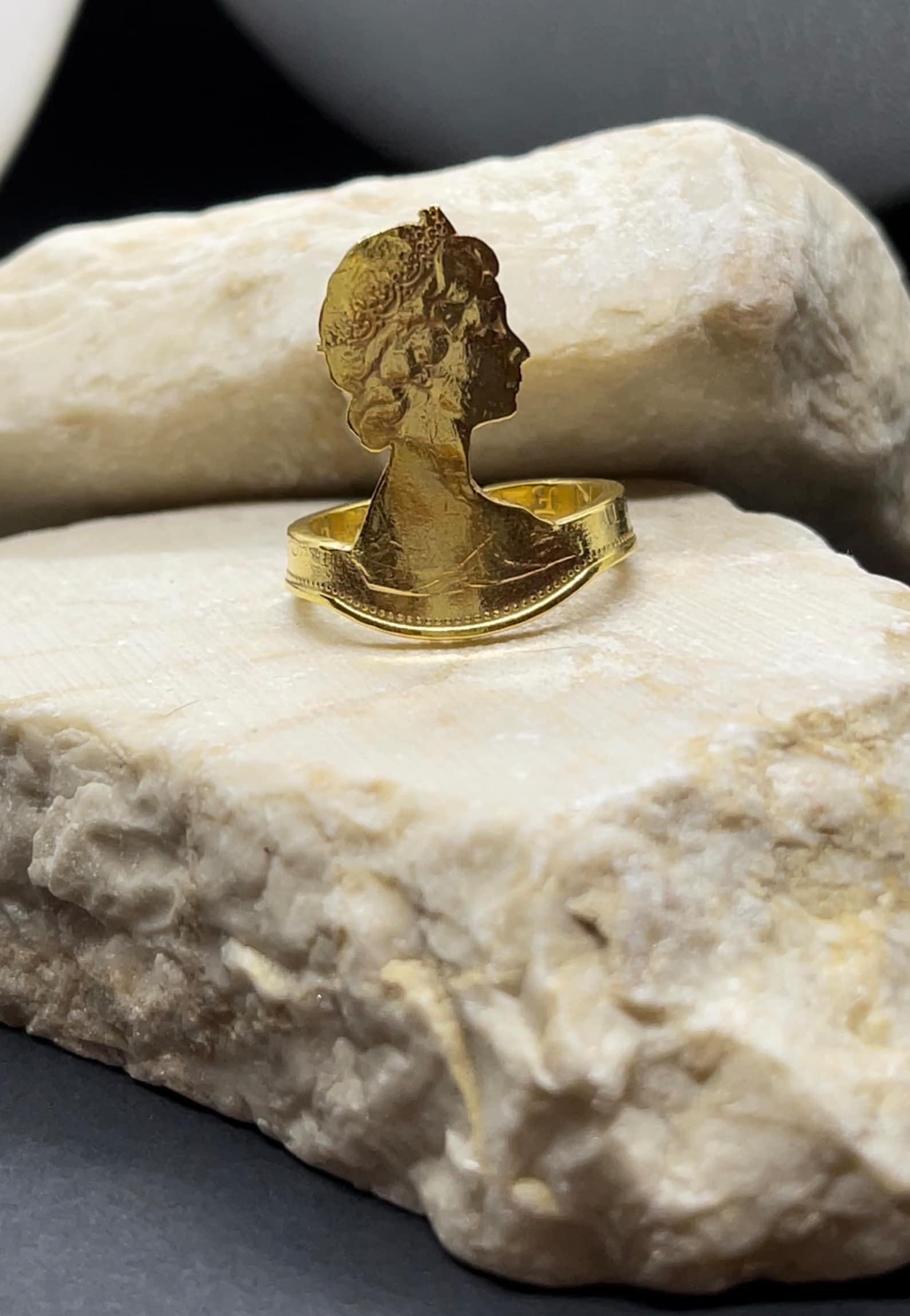 Queen’s Ring, 18K Gold Plated, Queen Elizabeth - Etsy