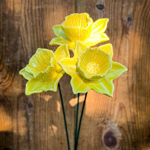Ceramic Daffodil (1 Pc) - Spring and Easter Ceramic Flower, Handmade ...