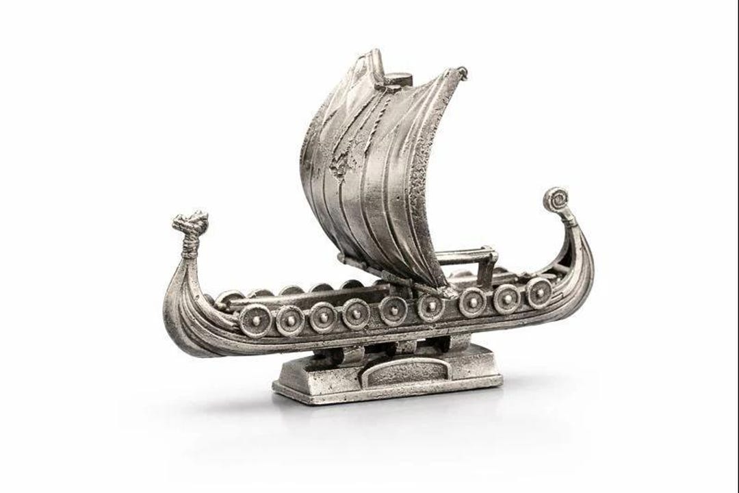 Viking Ship | Gold Spartan 999 Silver Statue | Hand-poured Collectible ...