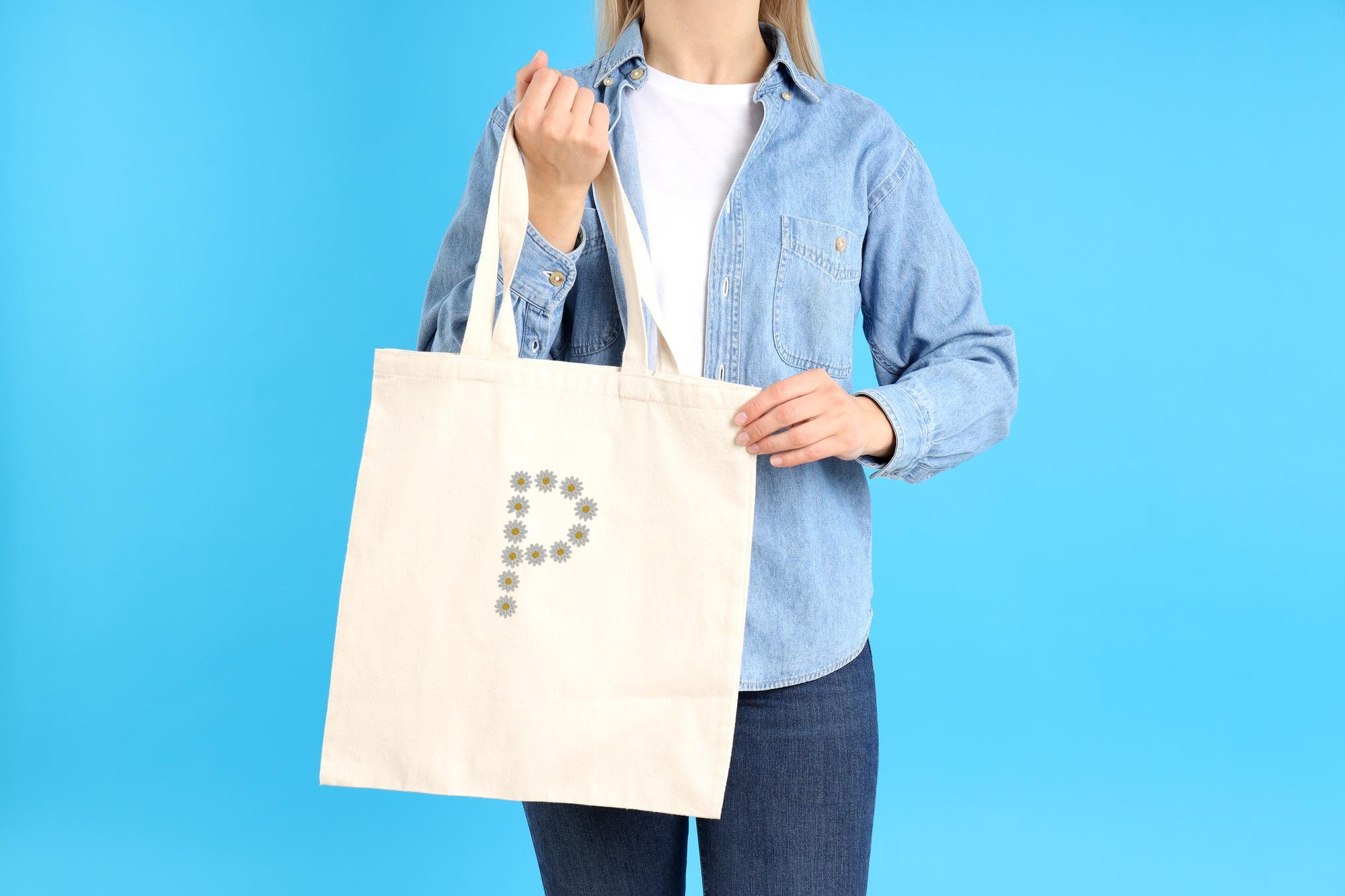 DAISY LETTER P Embroidery Design | Daisy Embroidery Design | Alphabet ...