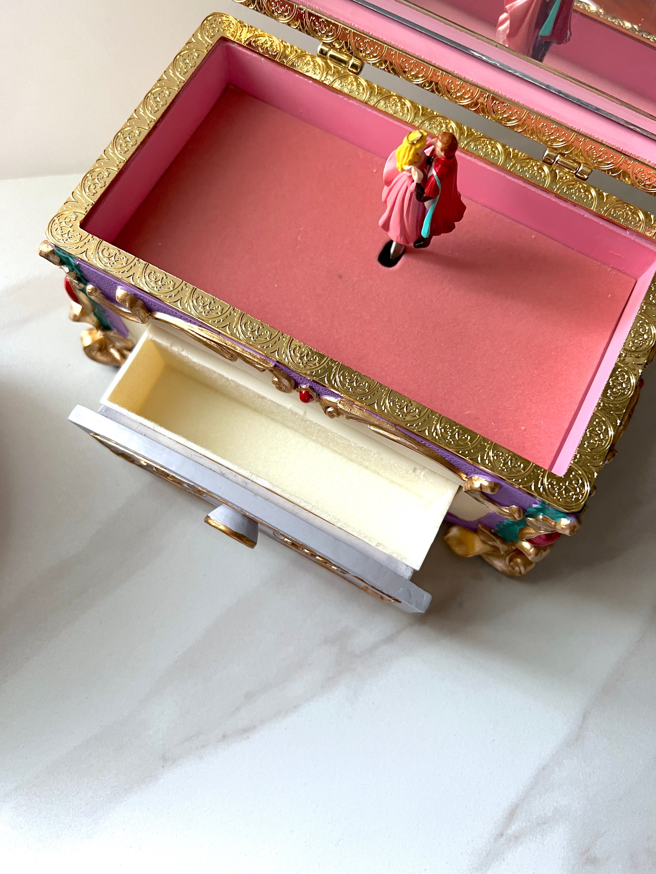 Sleeping Beauty Music Box. Vintage Set of Two Music Boxes. - Etsy Canada