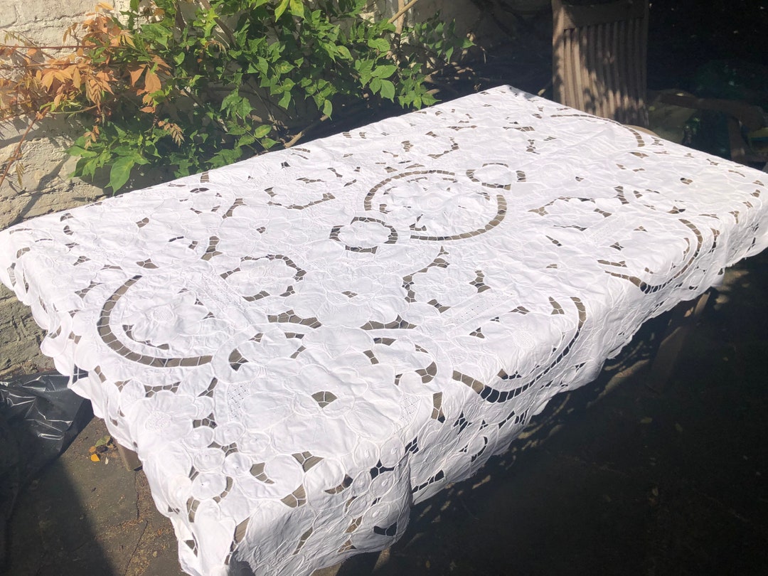 Vintage Embroidered Cut Work Tea Party Tablecloth Floral Pattern ...