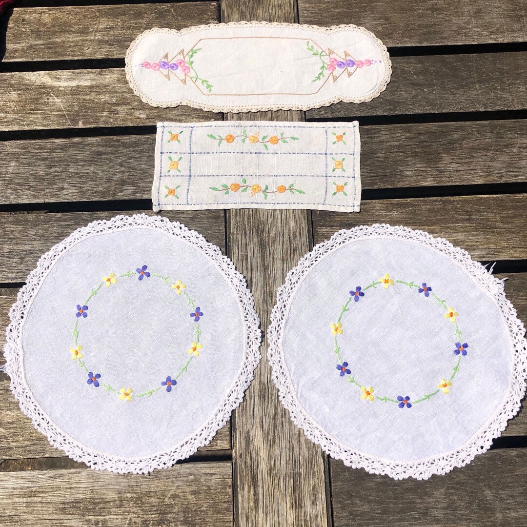 Bundle of 4 Vintage Floral Hand Embroidered Linens Dressing Table Mats ...
