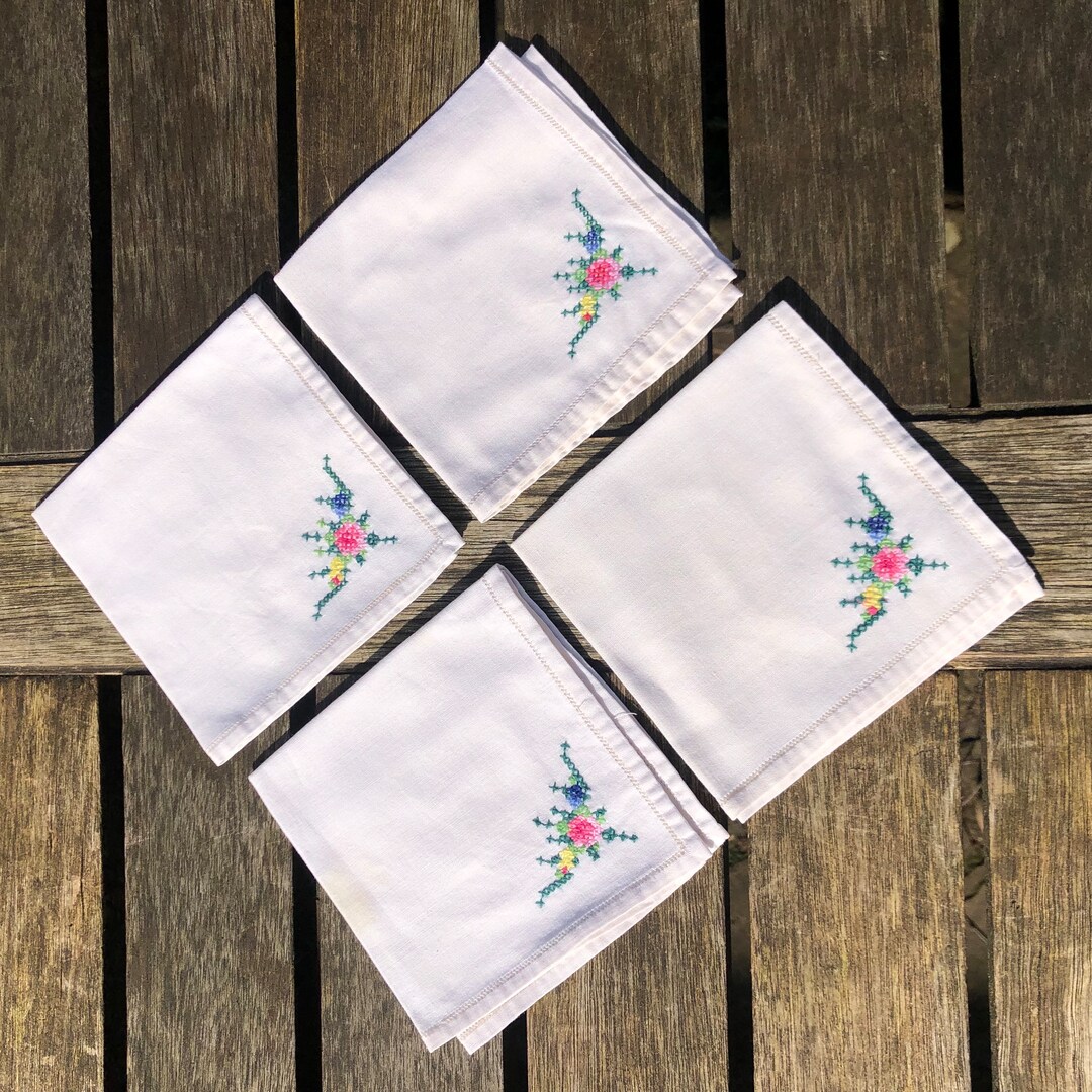 Set of 4 Vintage Floral Cross Stitches Hand-embroidered Table Mats Tray ...