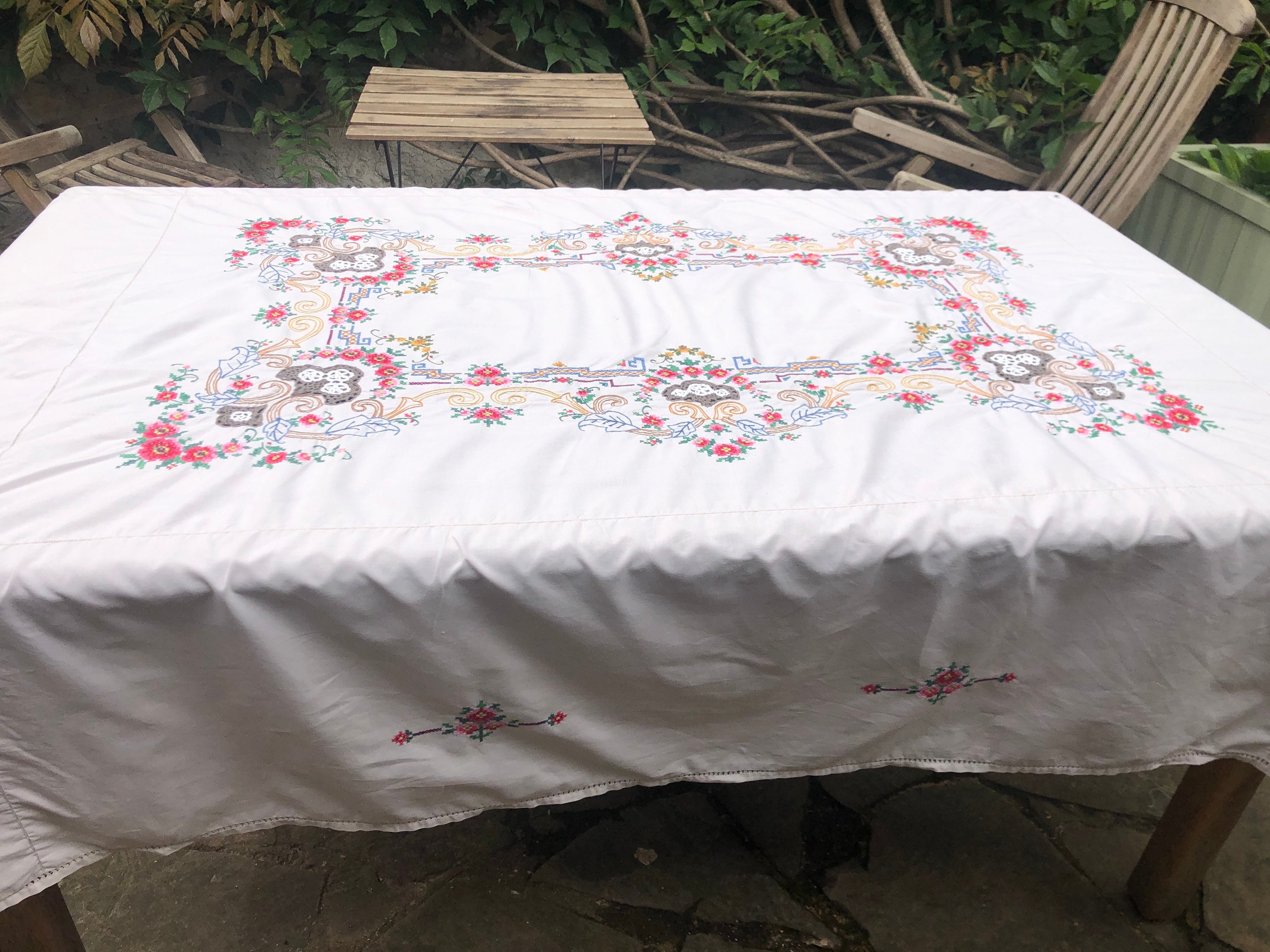 Vintage Handmade Embroidered Cross Stitch Crocheted Tablecloth - Etsy