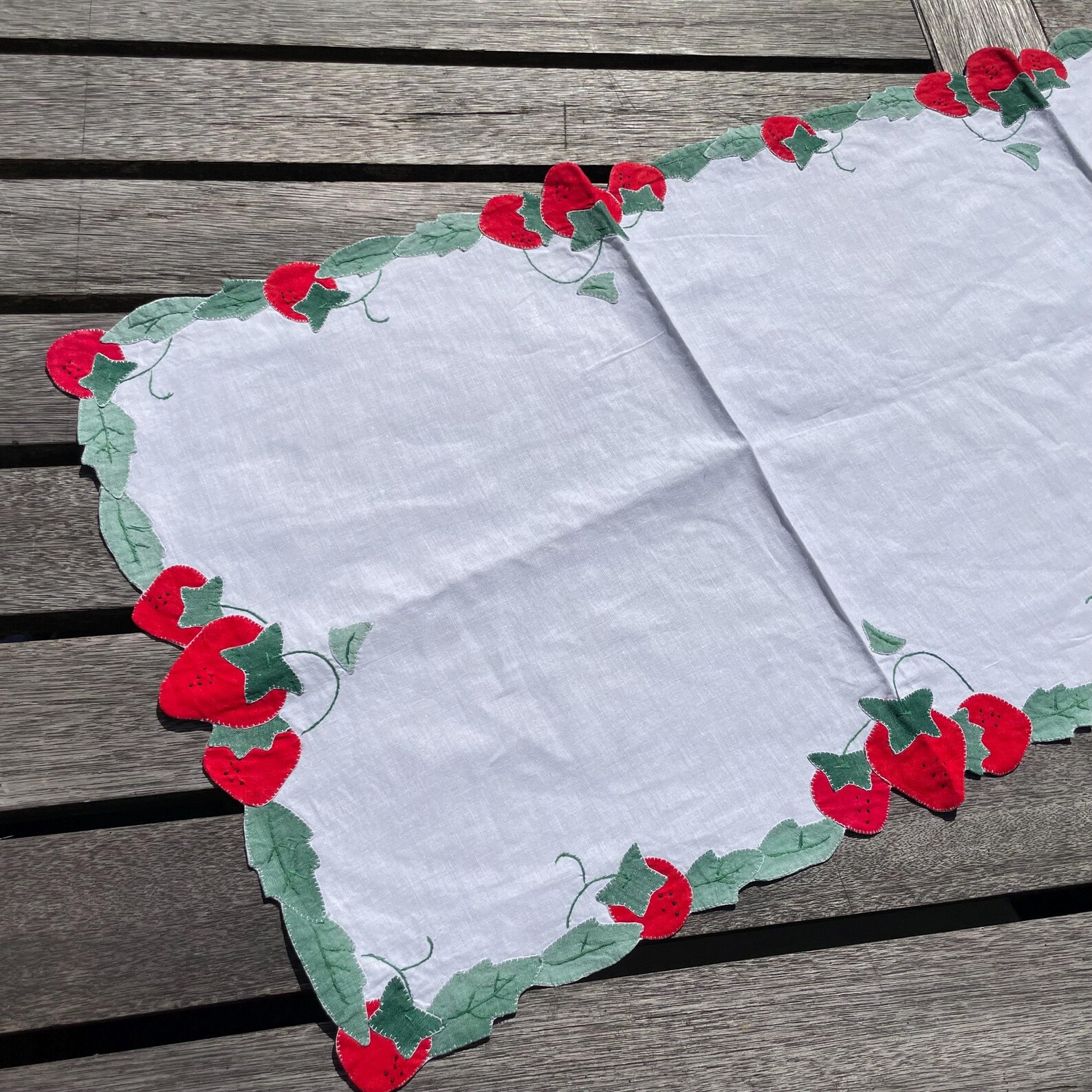 Vintage Hand Embroidered Strawberry Tablecloth Table Runner Fun for ...